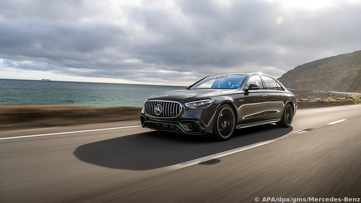 Die über 800 PS starke Limousine von Mercdes-AMG trägt den Namen S 63 E ...
